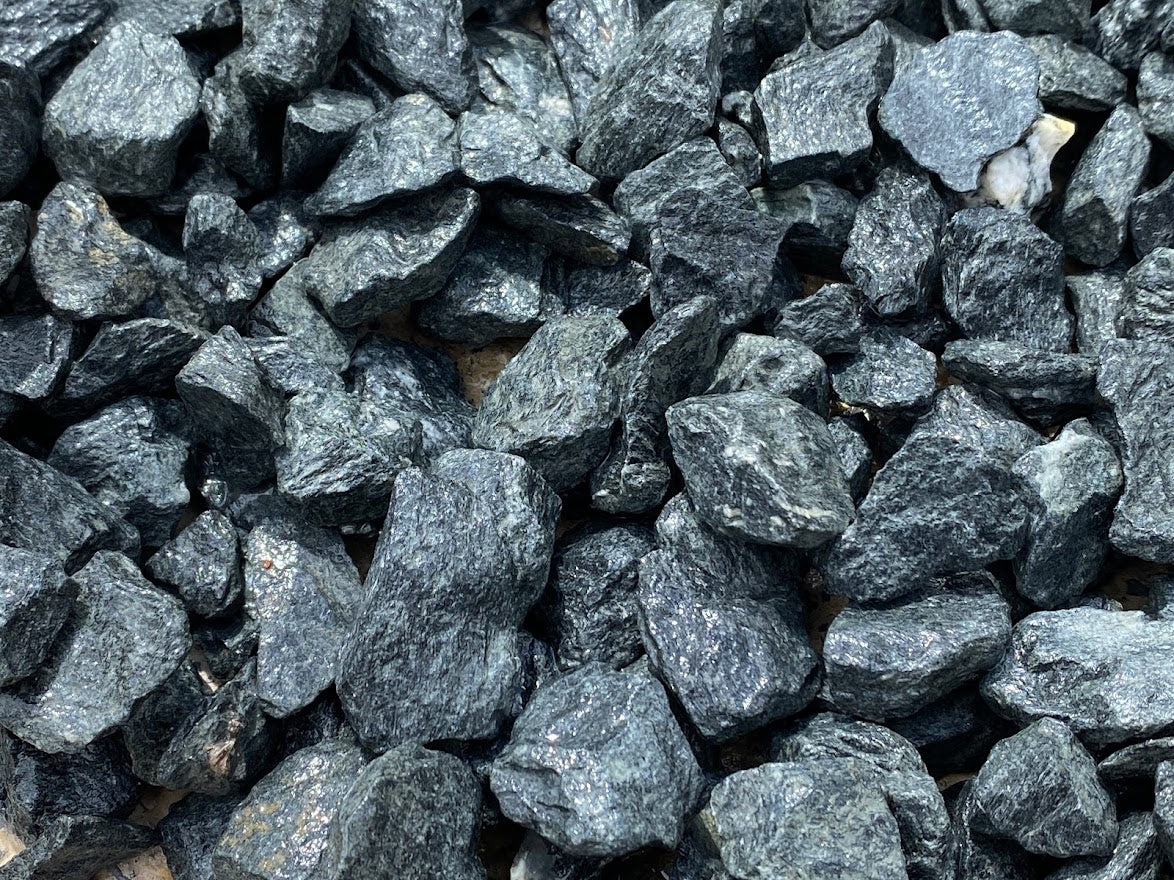 Canto rodado Negro Brillo pulido, piedra negra brillante Zen